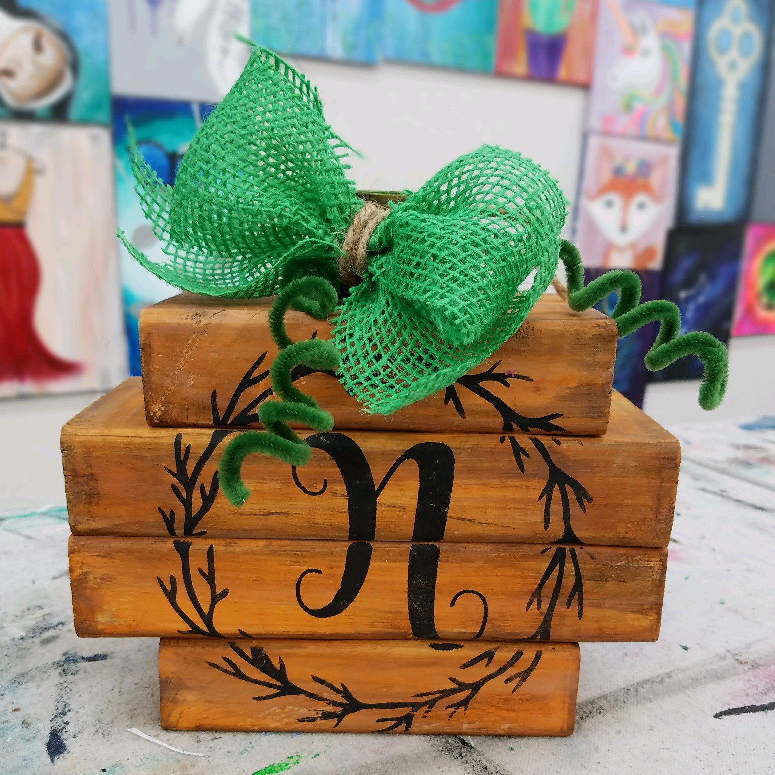 Rustic Wood Pumpkin – Foothills – Yuma’s #1 Paint & Sip Studio
