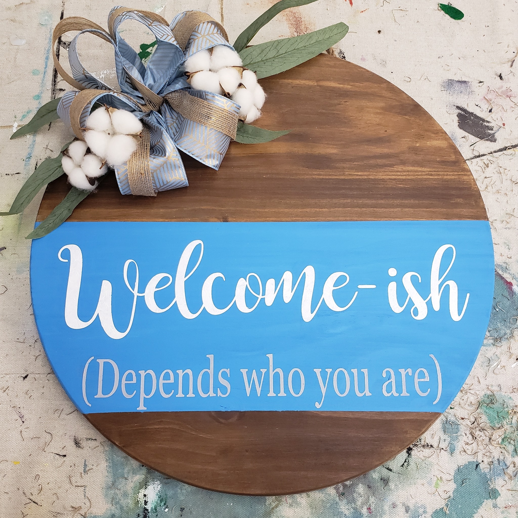 Round Wood Welcome Signs In Studio) – Yuma’s #1 Paint & Sip Studio